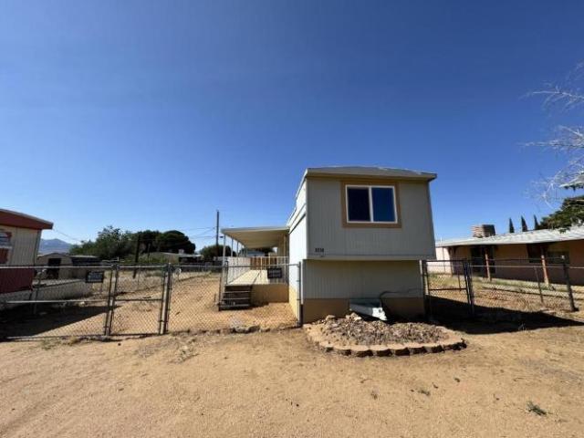 2 Br, 2 bath, Single Family Home 1230 E Suffock Ave