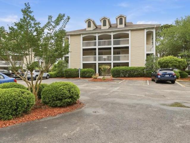 2 Br, 2 bath, Single Family Home 3350 Club Villas Dr