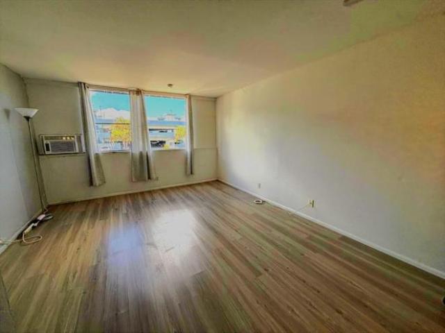 2 Br, 2 bath, Single Family Home 46 232 Kahuhipa St
