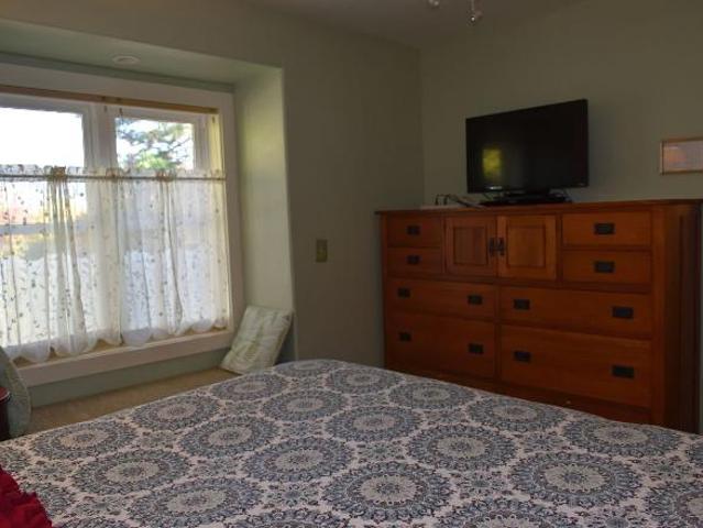 2 Br, 2 bath, Single Family 140 Central Ave