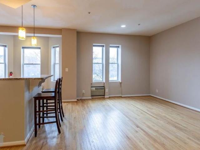 2 Br, 2 bath, Single Family 1415 Chapin St NW