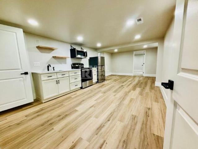2 Br, 2 bath, Single Family 1415 N Raleigh St