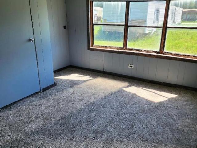 2 Br, 2 bath, Single Family 1421 Gilbert Dr