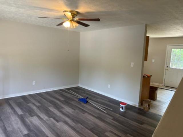 2 Br, 2 bath, Single Family 1498 Mize Rd