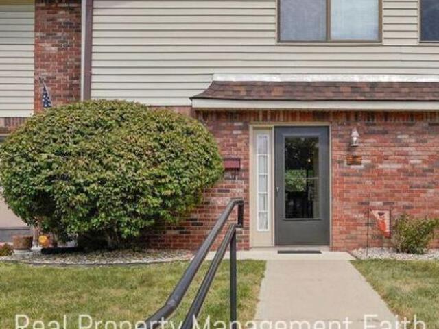 2 Br, 2 bath, Single Family 14 Greenwood Trail N