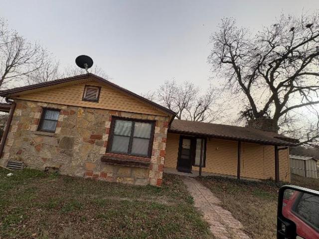 2 Br, 2 bath, Single Family 1527 Gas House Road