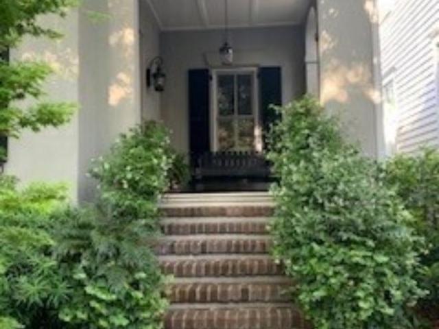 2 Br, 2 bath, Single Family 154 Ionsborough St