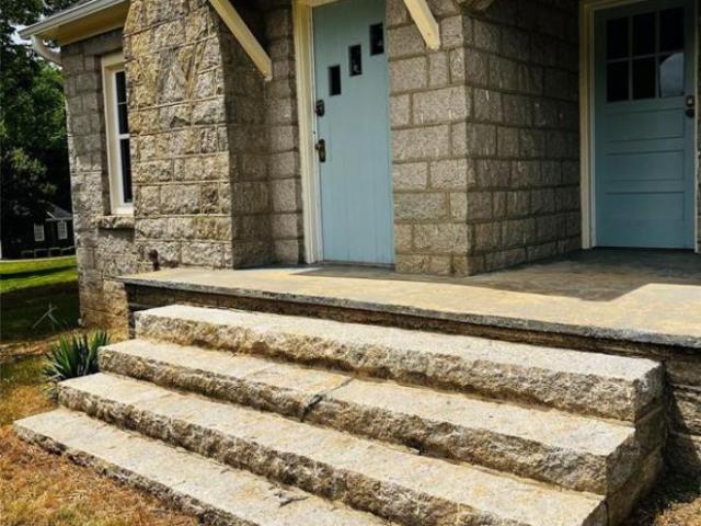 2 Br, 2 bath, Single Family 162 Birtwick Rd
