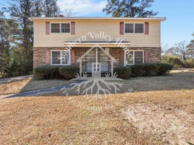 2 Br, 2 bath, Single Family 1634 Huntley Ridge Dr