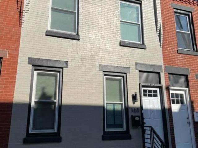 2 Br, 2 bath, Single Family 165 Palmer