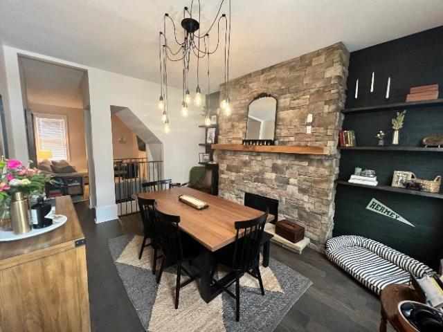 2 Br, 2 bath, Single Family 166 1/2 38th Street