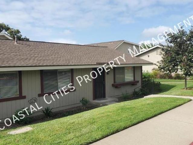 2 Br, 2 bath, Single Family 1696 Carmel Cir E