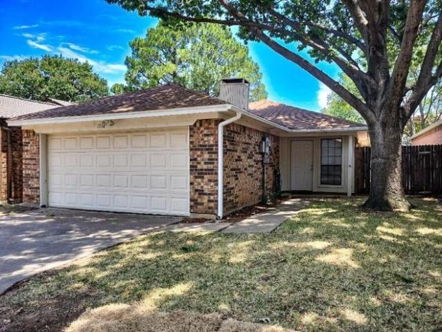 2 Br, 2 bath, Single Family 1714 Magnolia Lane