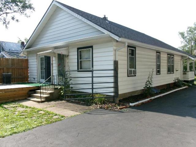 2 Br, 2 bath, Single Family 1744 Edgewood St Ne