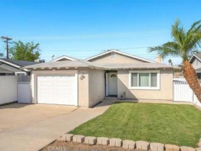 2 Br, 2 bath, Single Family 17616 Sutherland