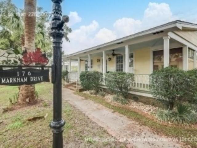 2 Br, 2 bath, Single Family 176 Markham Dr