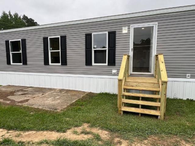 2 Br, 2 bath, Single Family 17904 Lee&apos s Mill Rd