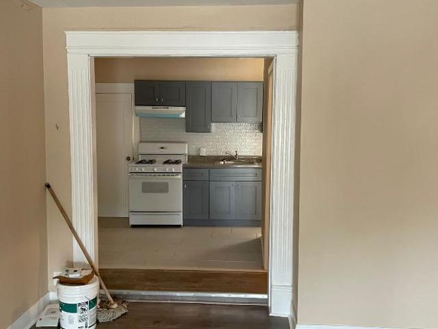 2 Br, 2 bath, Single Family 1810 West Ruscomb Street