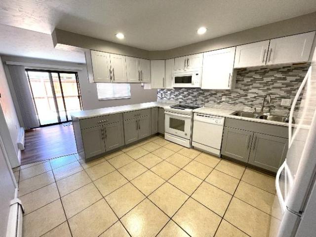 2 Br, 2 bath, Single Family 1887 Independence St