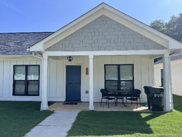 2 Br, 2 bath, Single Family 188 Vickery Street