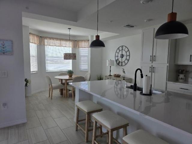 2 Br, 2 bath, Single Family 19116 Scallop Loop