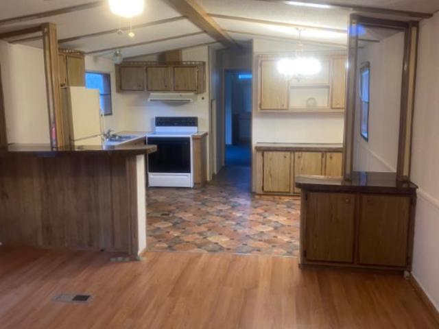 2 Br, 2 bath, Single Family 19 Third St