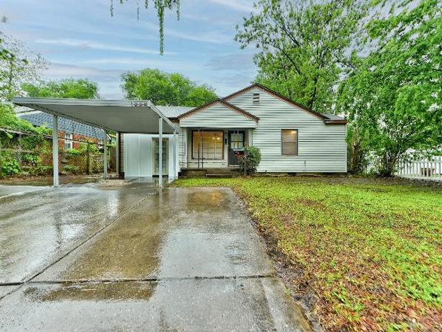 2 Br, 2 bath, Single Family 1005 West Eufaula Street