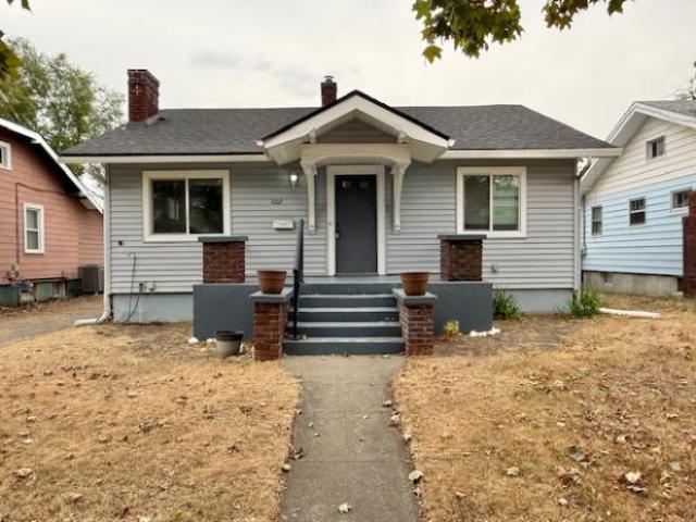 2 Br, 2 bath, Single Family 1007 E Carlisle Ave