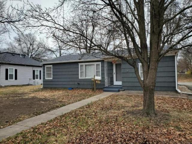 2 Br, 2 bath, Single Family 1008 W 5th