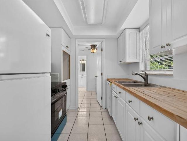 2 Br, 2 bath, Single Family 101 E Beverly Road E