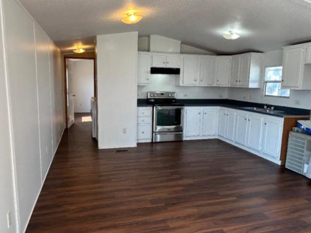 2 Br, 2 bath, Single Family 10205 Teagarden Road