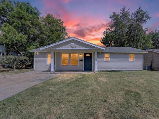 2 Br, 2 bath, Single Family 1022 Denton Drive