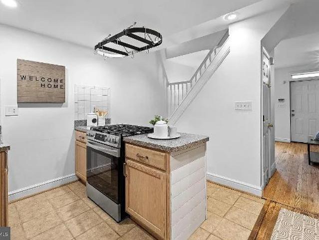 2 Br, 2 bath, Single Family 105 E Cross St