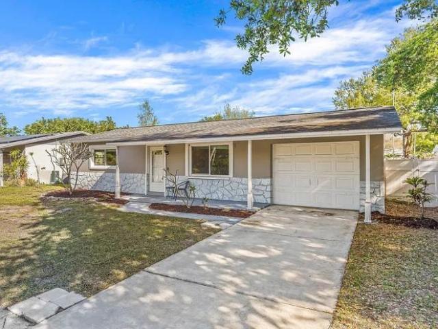 2 Br, 2 bath, Single Family 11183 110th Ave