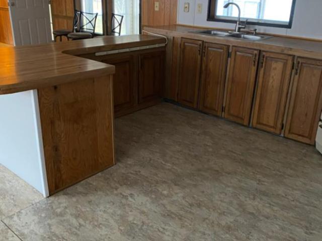 2 Br, 2 bath, Single Family 111 Ells Country Estates Dr