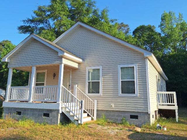 2 Br, 2 bath, Single Family 111 Orleans St