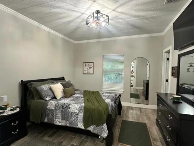 2 Br, 2 bath, Single Family 1135 Red Fox Rd