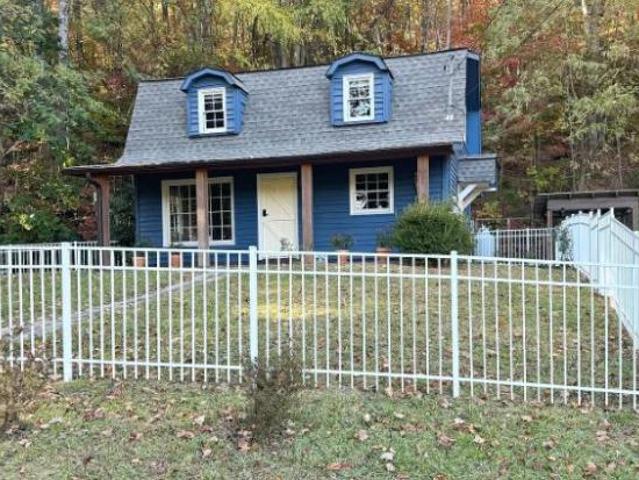 2 Br, 2 bath, Single Family 117 Humphrey Lane