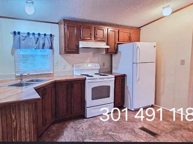 2 Br, 2 bath, Single Family 11734 Harp Road