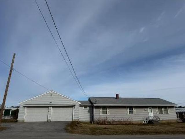 2 Br, 2 bath, Single Family 1193 Turner Rd