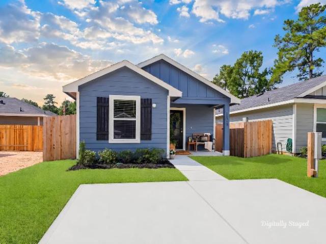 2 Br, 2 bath, Single Family 11950 Detar Ct