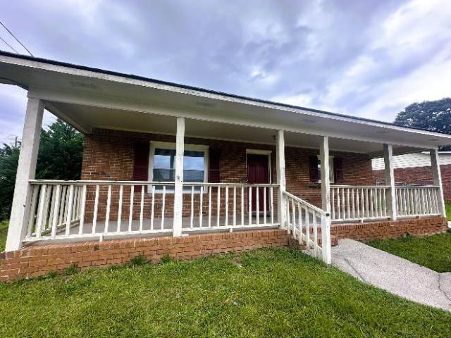 2 Br, 2 bath, Single Family 11 Quail Ct NW
