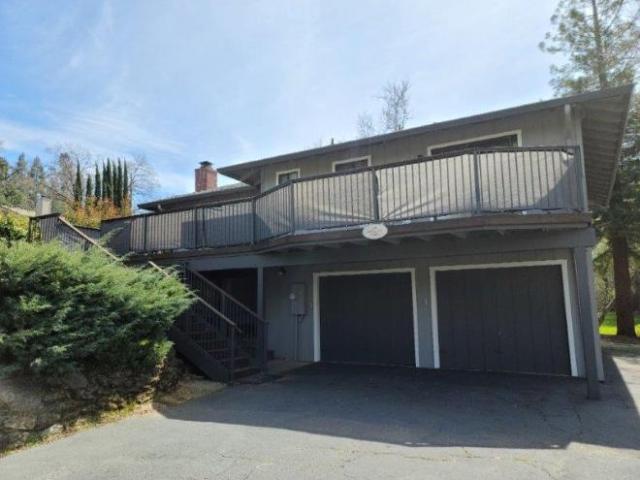 2 Br, 2 bath, Single Family 12003 Lakeshore South