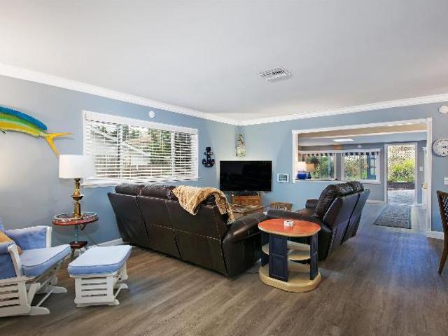2 Br, 2 bath, Single Family 12119 Callado