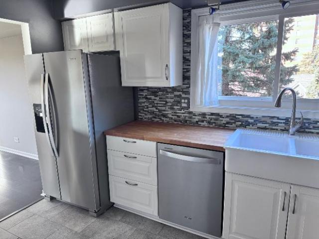 2 Br, 2 bath, Single Family 121 S Vail Ave