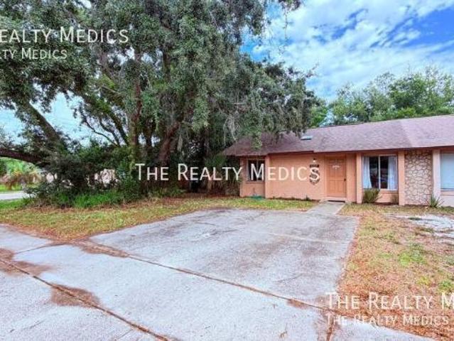 2 Br, 2 bath, Single Family 12209 Coral Reef Dr