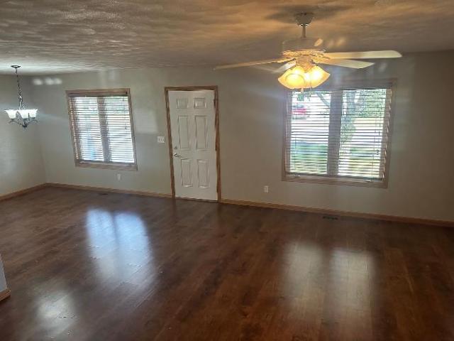 2 Br, 2 bath, Single Family 122 Comfort Way