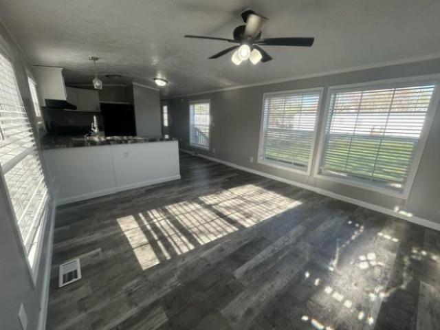 2 Br, 2 bath, Single Family 1236 N Oaklane Road