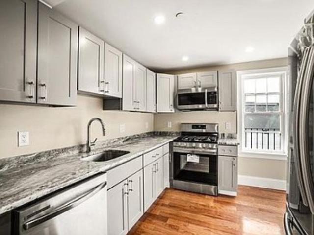 2 Br, 2 bath, Single Family 127 Shirley Street 127 Shirley Street