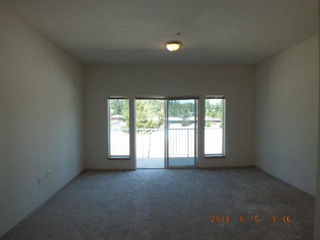 2 Br, 2 bath, Single Family 12549 28th Ave NE